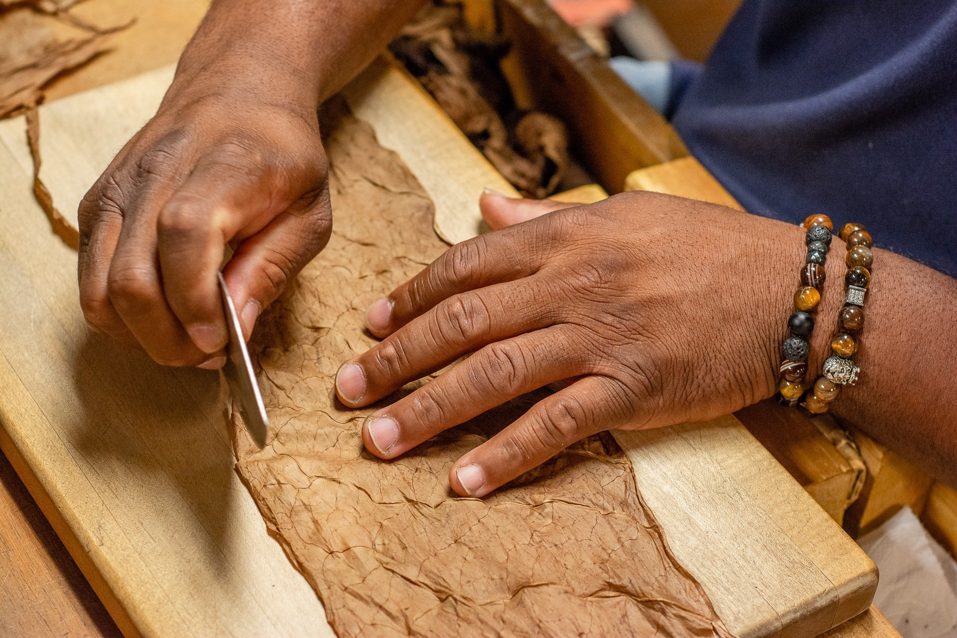 Cigar Roller School — Bobalu Cigar Company