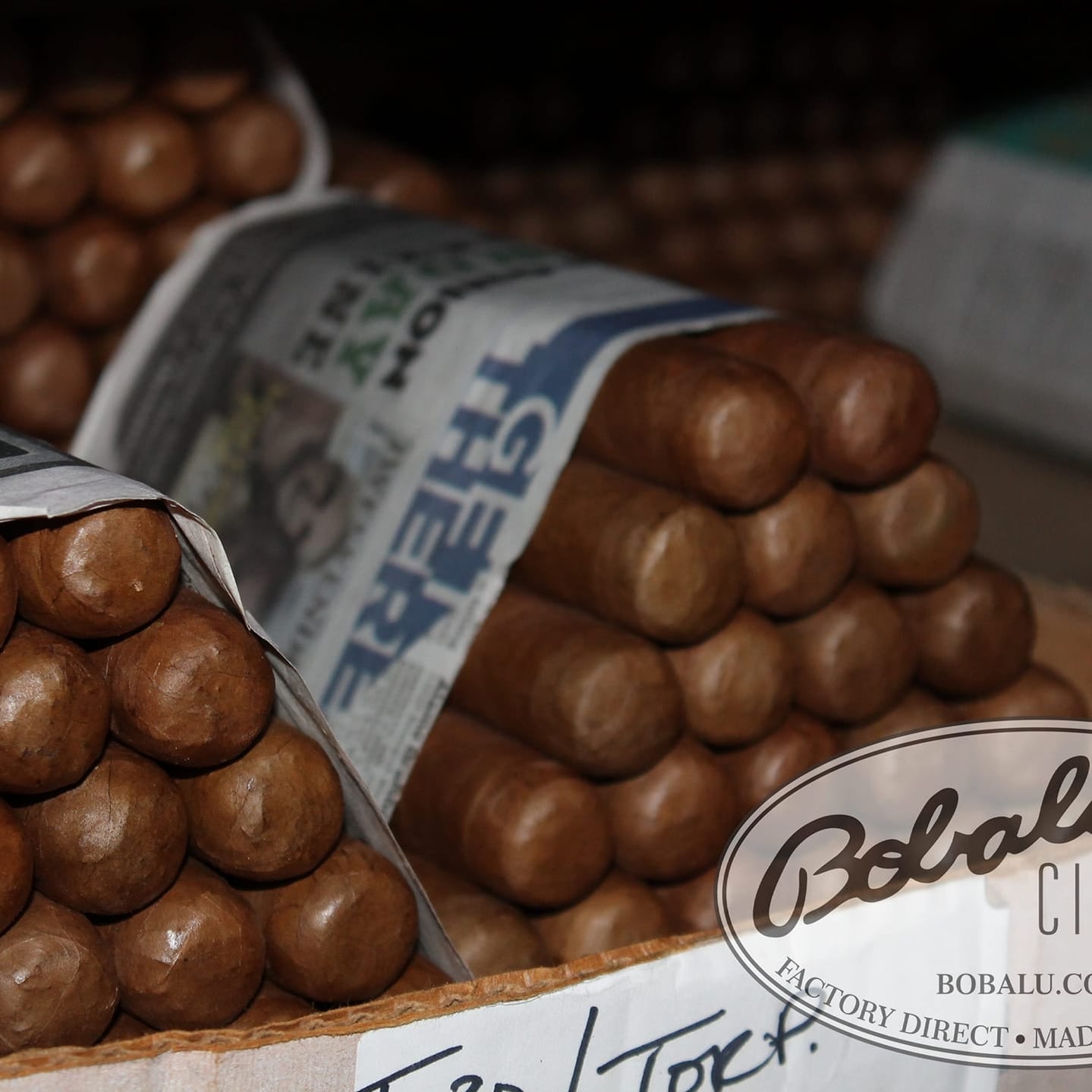 Texas Cigars Rolled in Austin | Texas Select by Bobalu